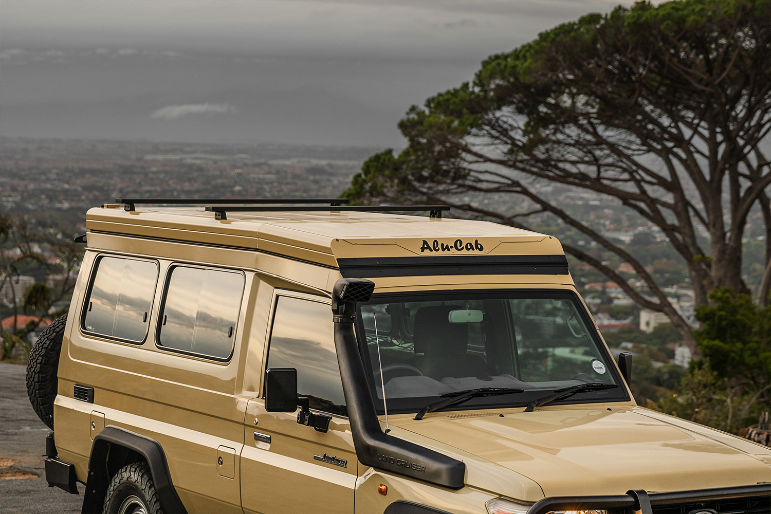 Alu-Cab Hercules Roof Conversion | Toyota Land Cruiser 75/78 – alu-cab