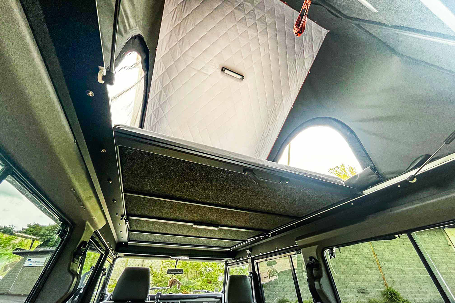 Icarus Roof Conversion for Defender 110 | Pop-Top Expedition Roof – alu-cab