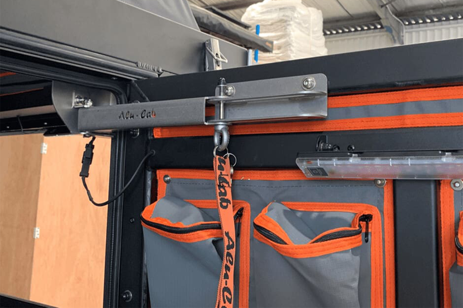 Rear Door Slide Lock | Canopy Camper Rear Door Stabiliser – alu-cab